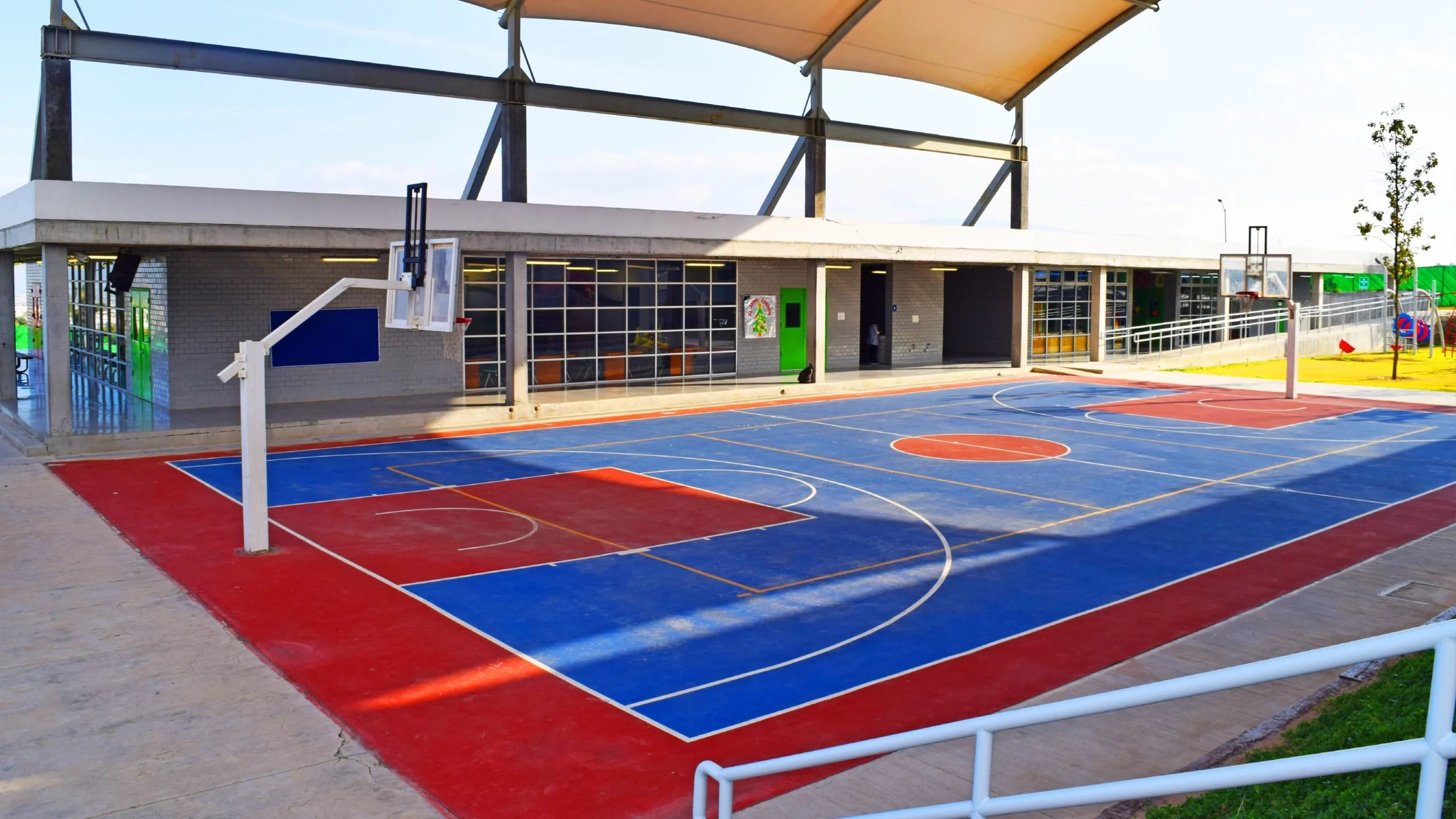 Instituto Anglo Británico Campus Cumbres (García) - Los Mejores ...